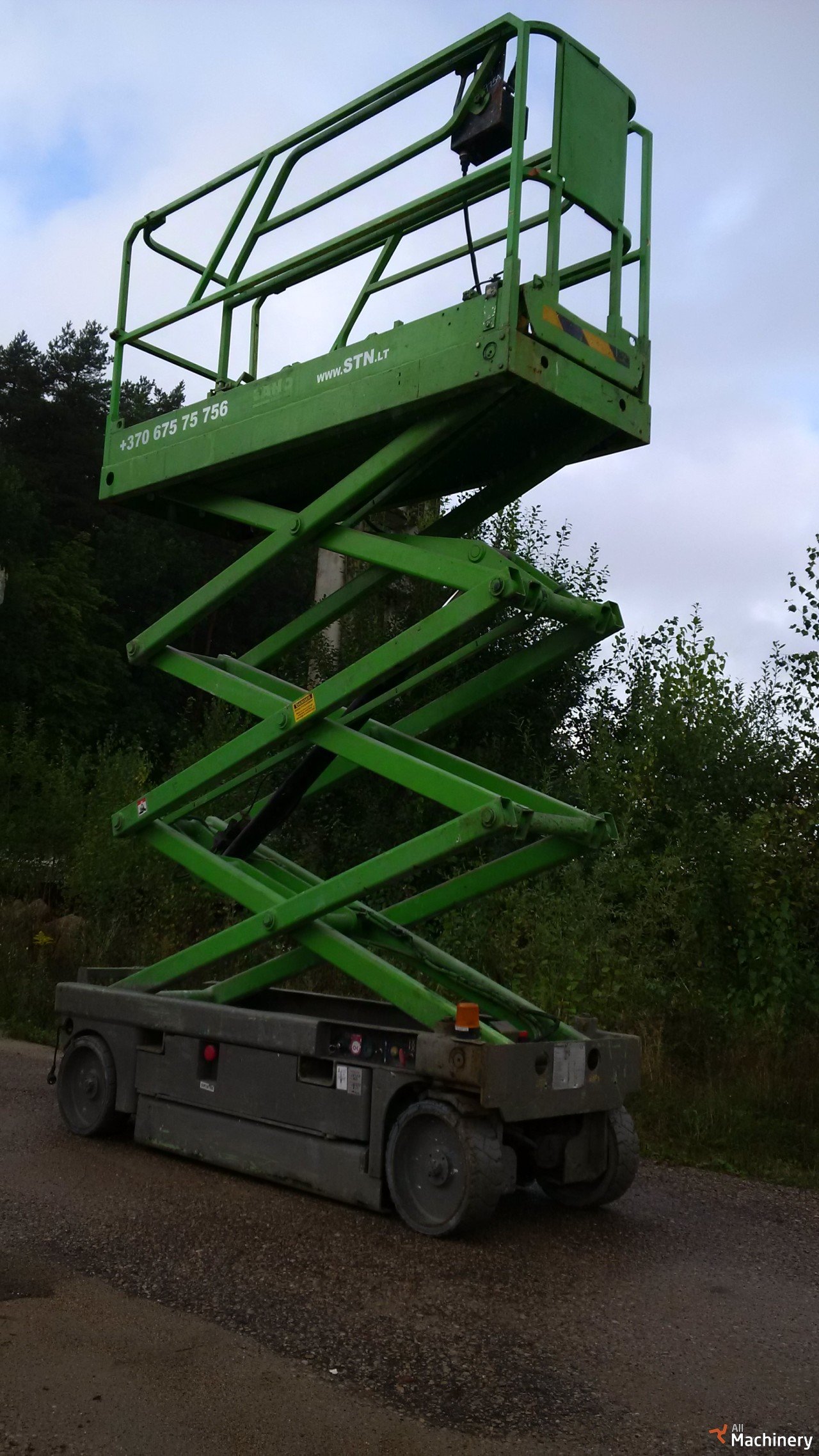 HAULOTTE Compact 8 Scissor lifts (2007 year) |ID 1072