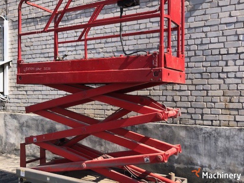 HAULOTTE Compact 8 Scissor lifts (2006 year) |ID 2650