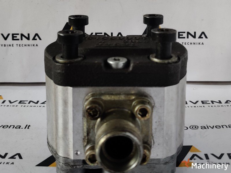 OTHER HYDRAULIC PUMP GEAR TYPE 1515500013(373350) Diesel engines for ...