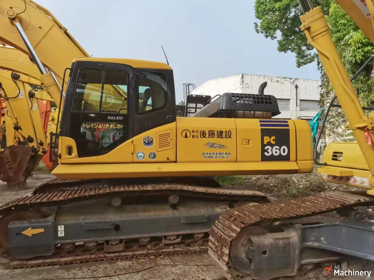 KOMATSU PC300 Tracked excavators |ID 5032 |all-machinery